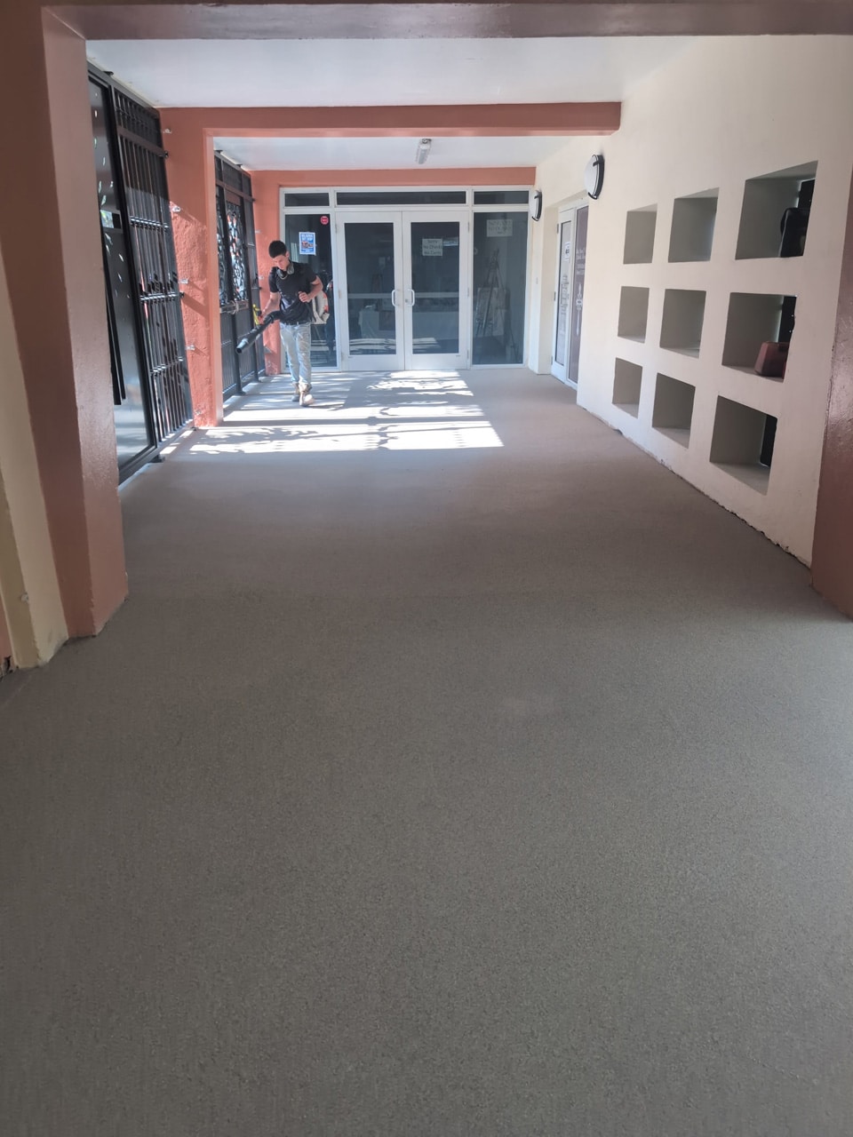 Epoxy Quartz Flooring by Universal Flooring Solutions, Florida